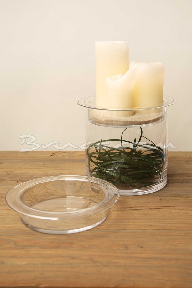 VASES & PLANTERS: MEDIUM ROUND GLASS POT