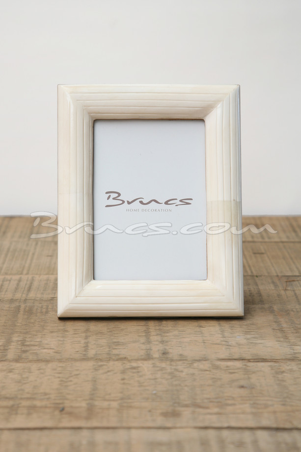 PHOTO FRAMES: 13x18 cm BONE WHITH STRAIGHT LINE PHOTO FRAME
